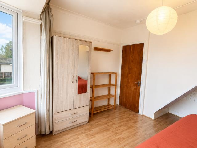 1 bedroom house share to rent