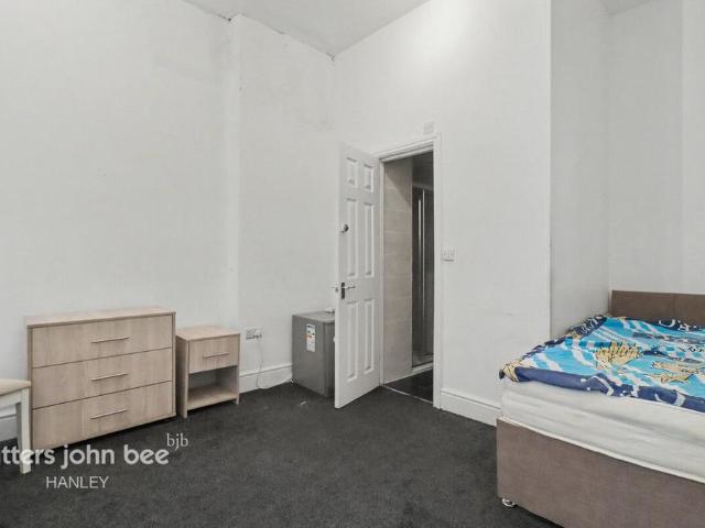 1 bedroom house share to rent