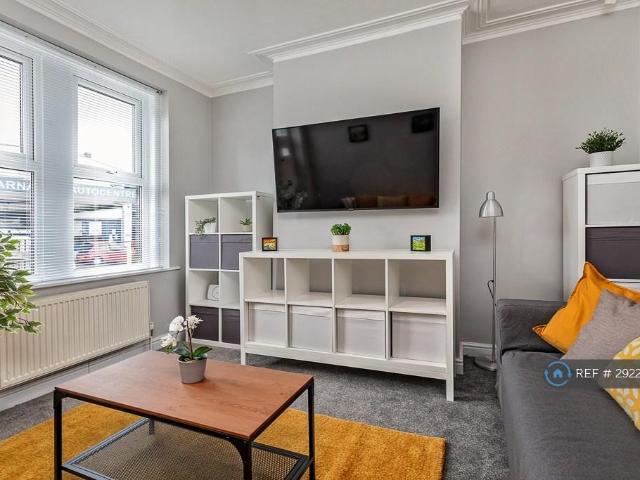 1 bedroom house share to rent
