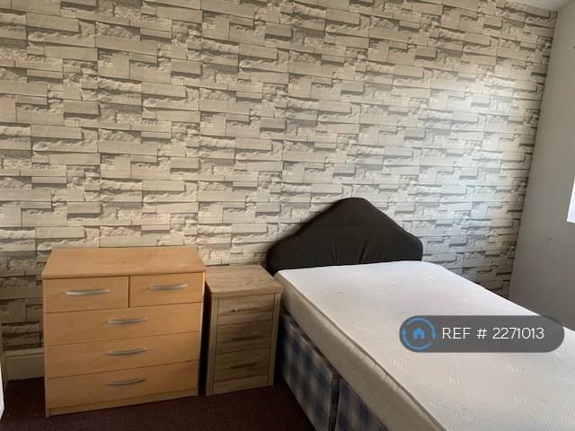1 bedroom house share to rent