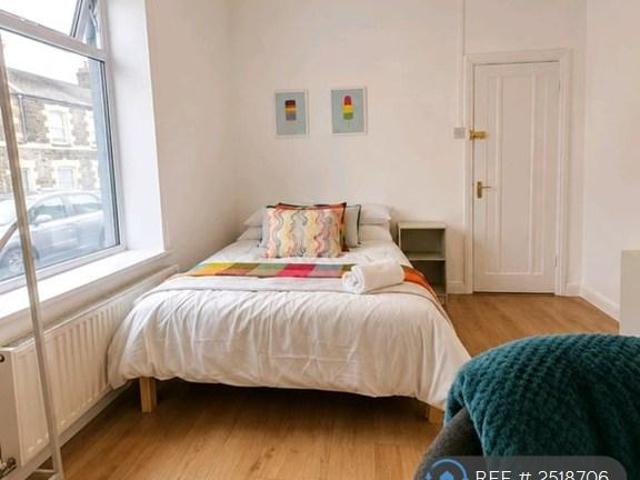 1 bedroom house share to rent