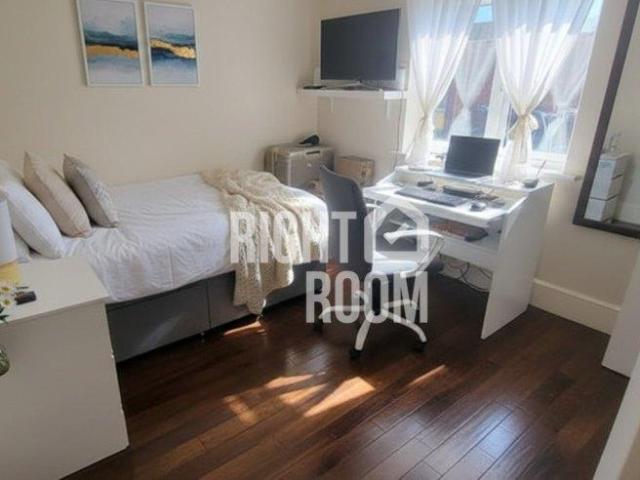 1 bedroom house share to rent