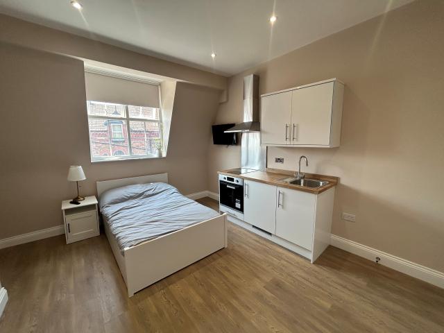 1 bedroom house share to rent