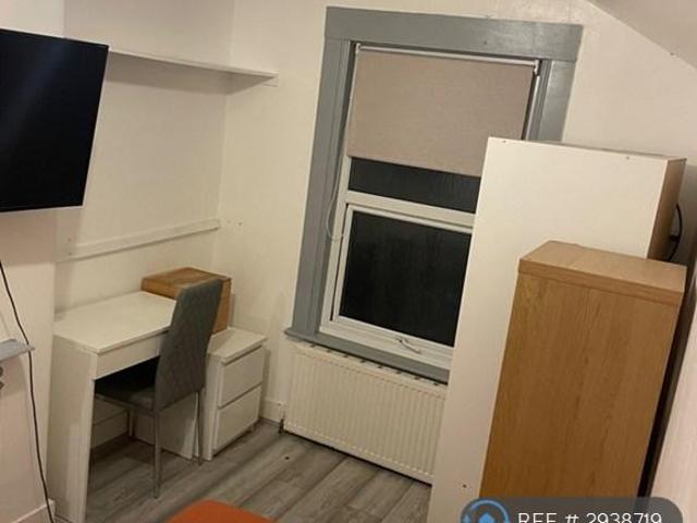 1 bedroom house share to rent