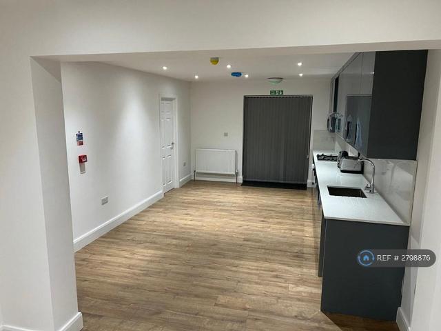 1 bedroom house share to rent