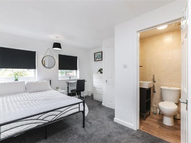 1 bedroom house share to rent