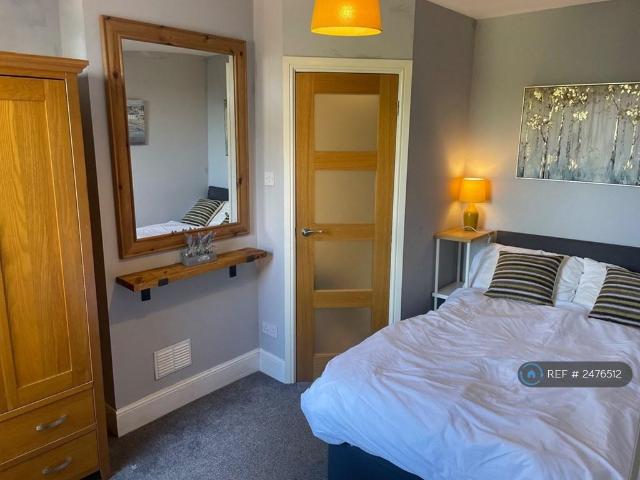 1 bedroom house share to rent