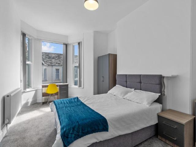 1 bedroom house share to rent