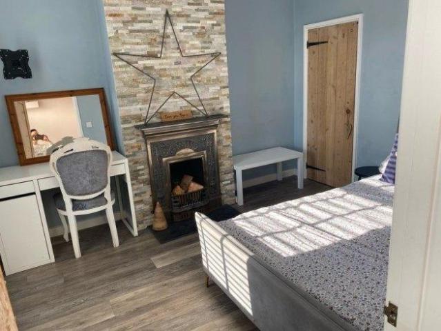 1 bedroom house share to rent