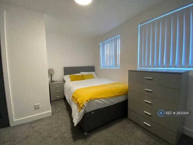 1 bedroom house share to rent