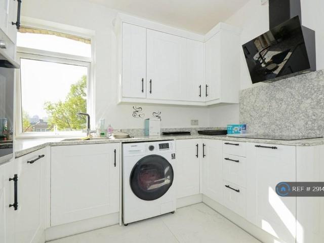 1 bedroom house share to rent