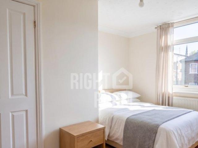 1 bedroom house share to rent