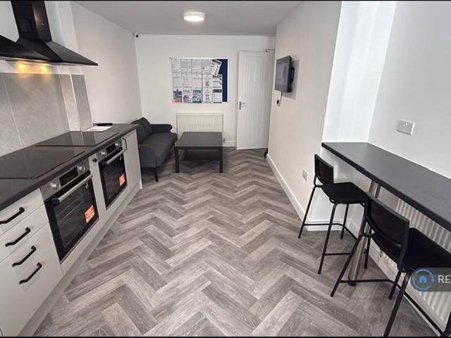 1 bedroom house share to rent