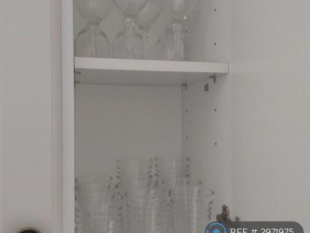 1 bedroom house share to rent