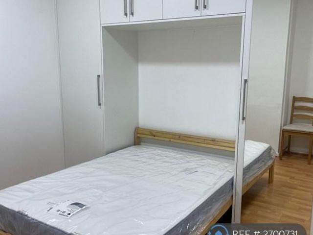 1 bedroom house share to rent