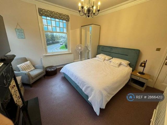 1 bedroom house share to rent