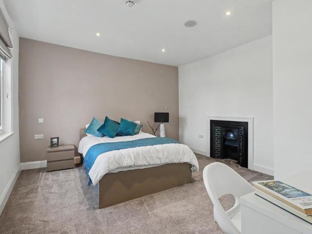 1 bedroom house share to rent
