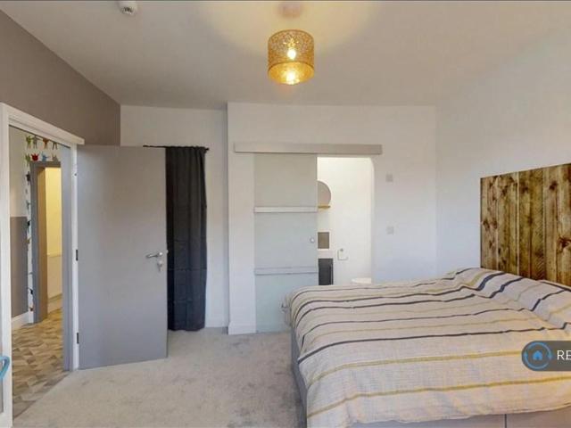 1 bedroom house share to rent