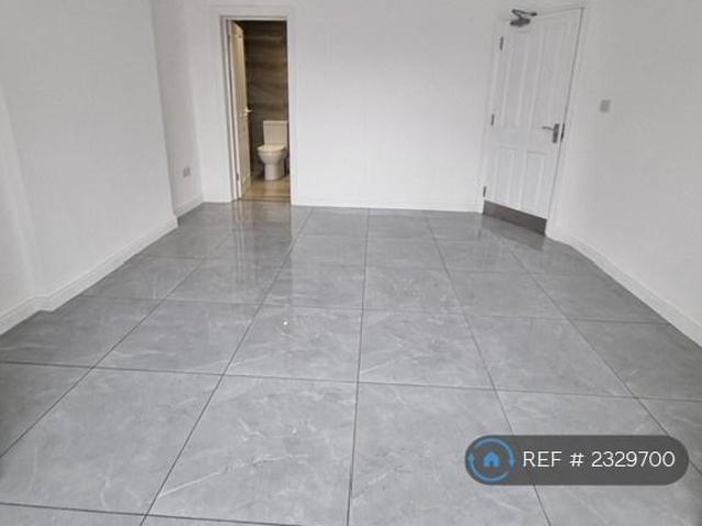 1 bedroom house share to rent