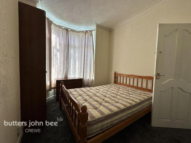 1 bedroom house share to rent