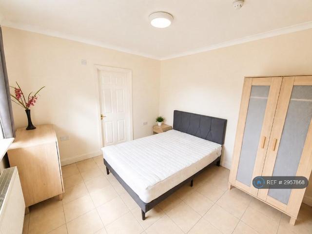 1 bedroom house share to rent