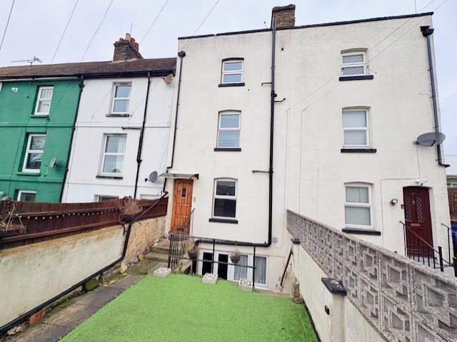 1 bedroom house share to rent