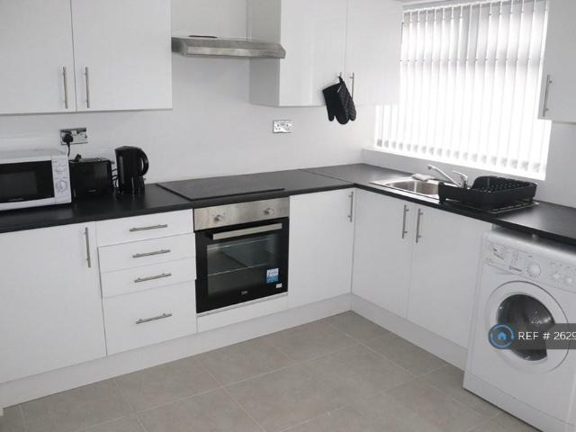 1 bedroom house share to rent