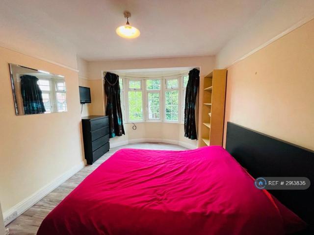 1 bedroom house share to rent