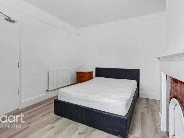 1 bedroom house share to rent