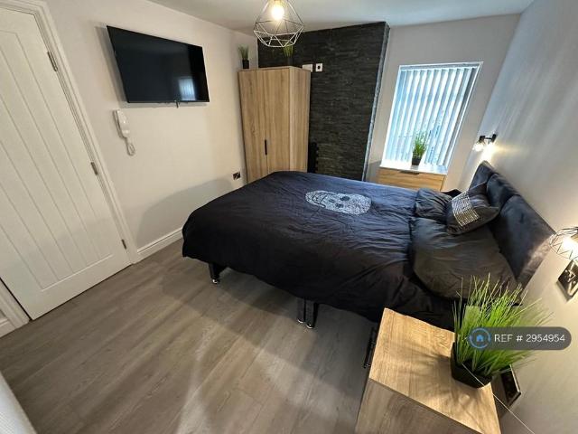 1 bedroom house share to rent