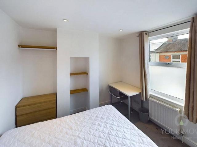 1 bedroom house share to rent