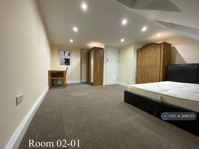 1 bedroom house share to rent