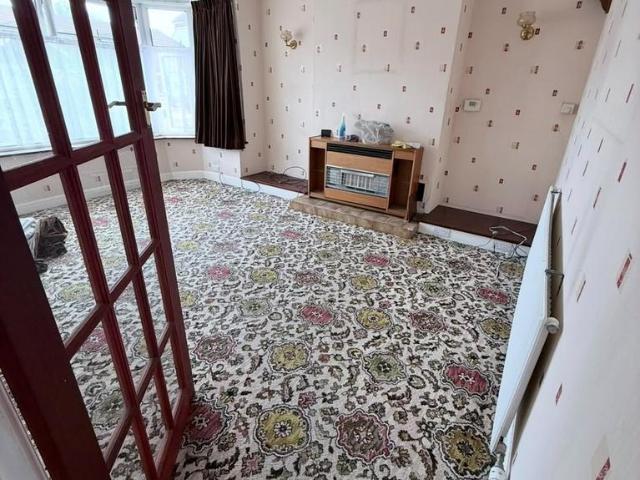 1 bedroom house share to rent