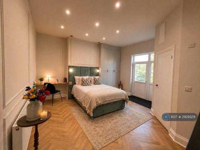 1 bedroom house share to rent