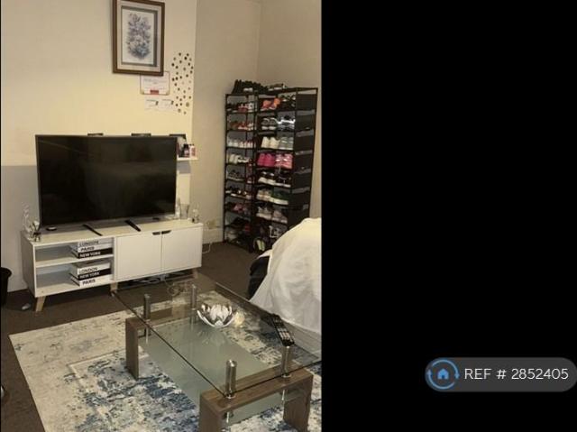 1 bedroom house share to rent