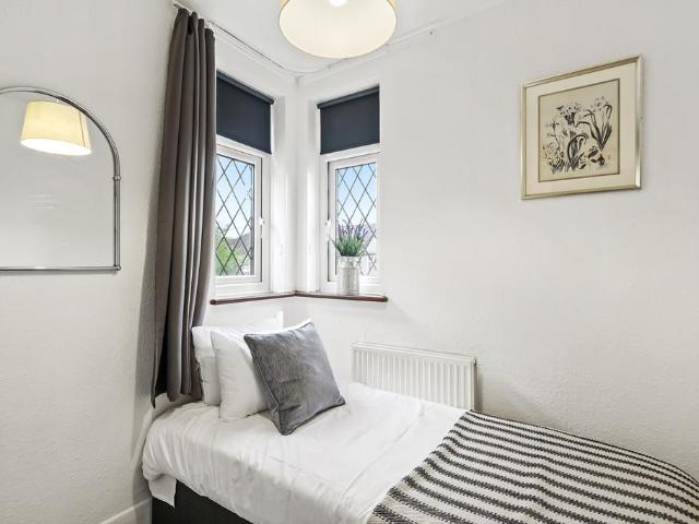 1 bedroom house share to rent