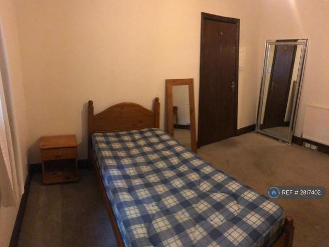 1 bedroom house share to rent