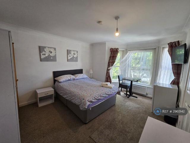 1 bedroom house share to rent