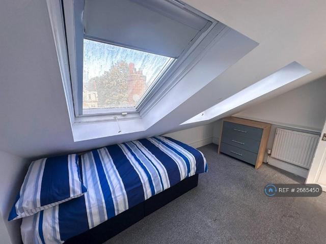 1 bedroom house share to rent