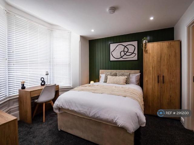 1 bedroom house share to rent
