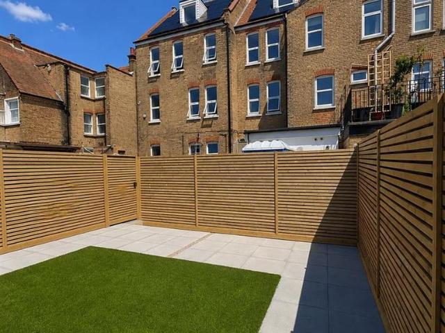 1 bedroom house share to rent
