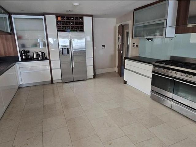 1 bedroom house share to rent