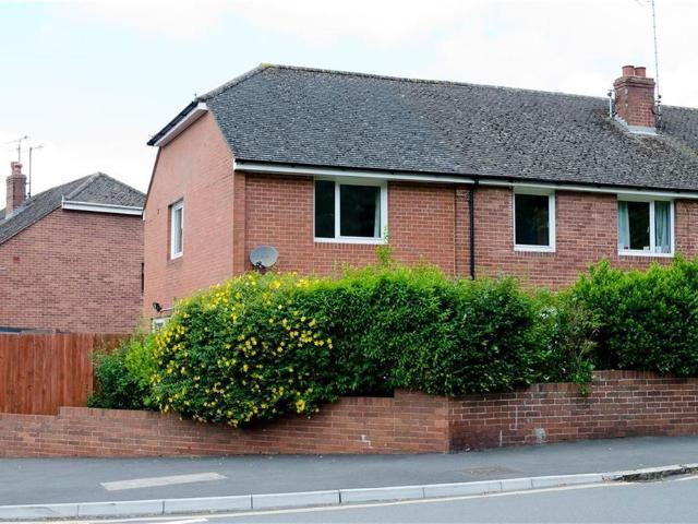 1 bedroom house share to rent
