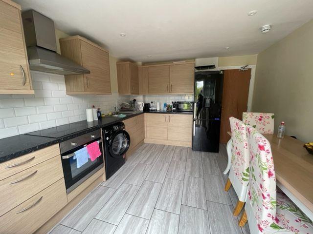 1 bedroom house share to rent