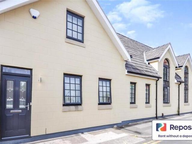 1 Bedroom House Stockport Greater Manchester 100254731