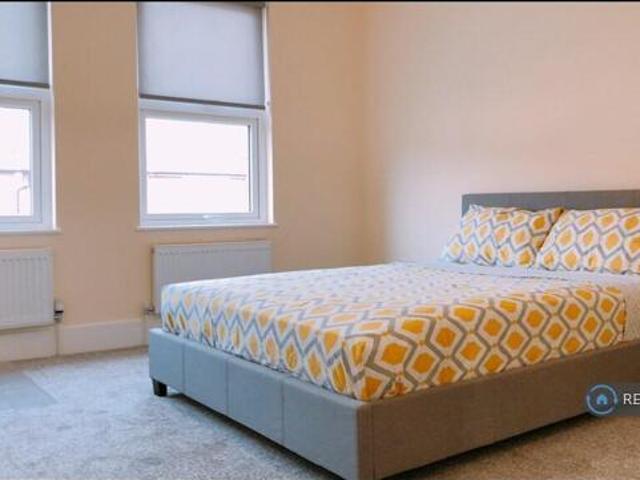 1 Bedroom House Watford Hertfordshire LS100223284