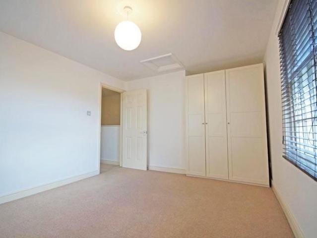 1 bedroom house to rent