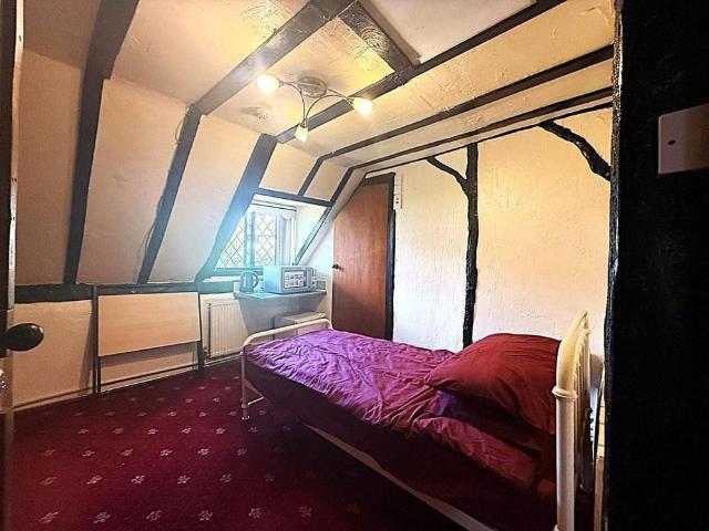 1 bedroom house to rent