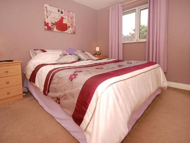 1 bedroom semi detached house to rent