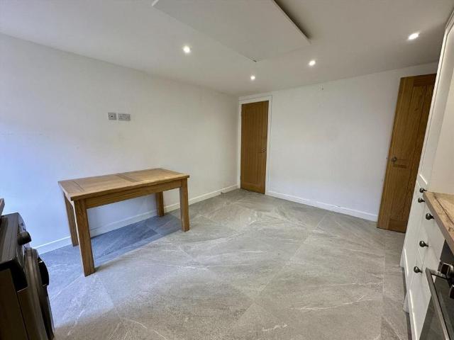 1 bedroom house to rent